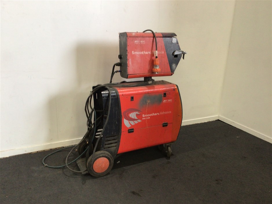 Smootharc Advance Mig 350R Welder Auction (0002-7047273) | Grays Australia