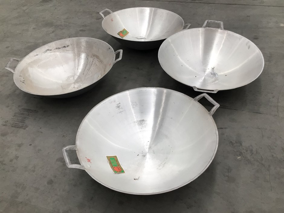 4 x 30 Inch Commercial Aluminium Wok’s. Auction (0006-3023577) | Grays ...