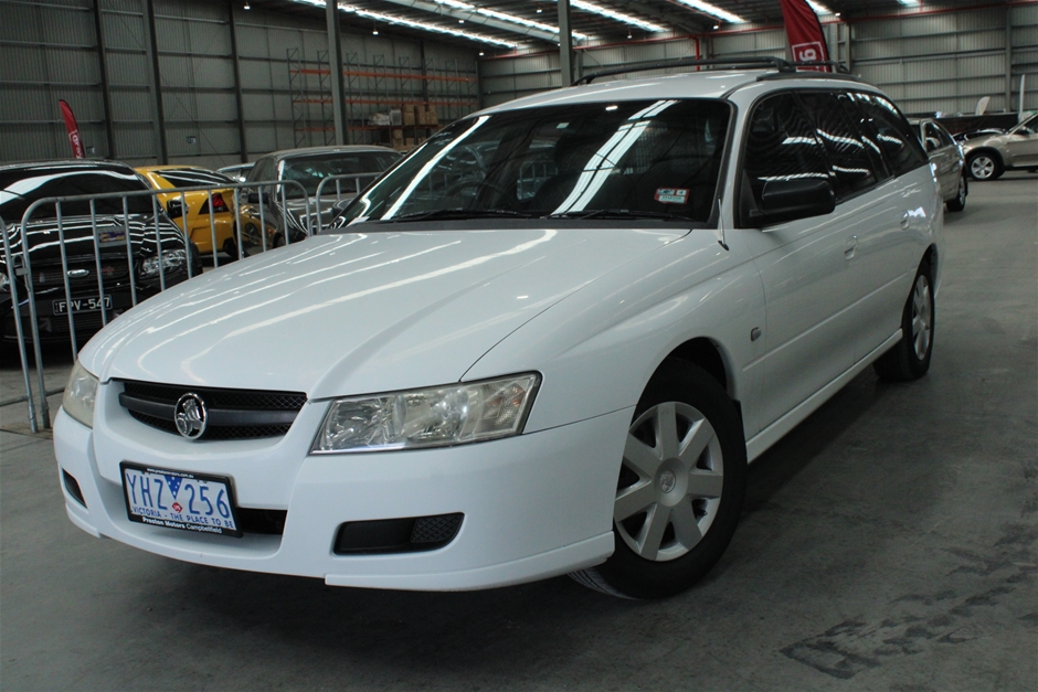 2006 Holden Commodore Executive VZ Automatic Wagon Auction (0001 ...