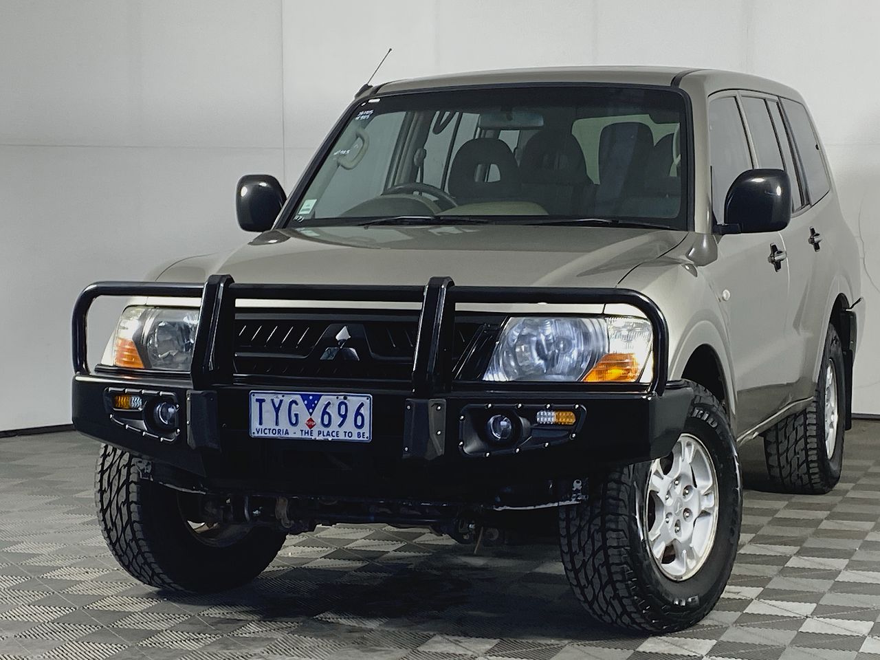2005 Mitsubishi Pajero GLX NP Automatic 7 Seats Wagon Auction (0001 ...