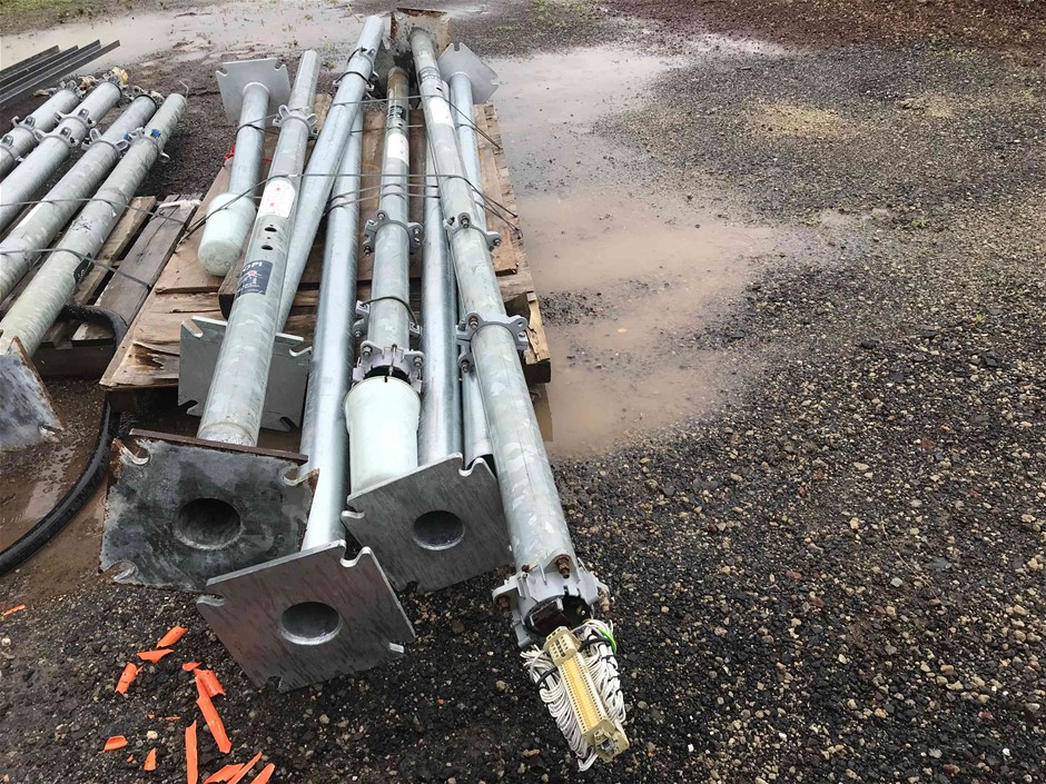 7x Assorted Galvanised Steel Service Poles Auction (0434-3023701 ...