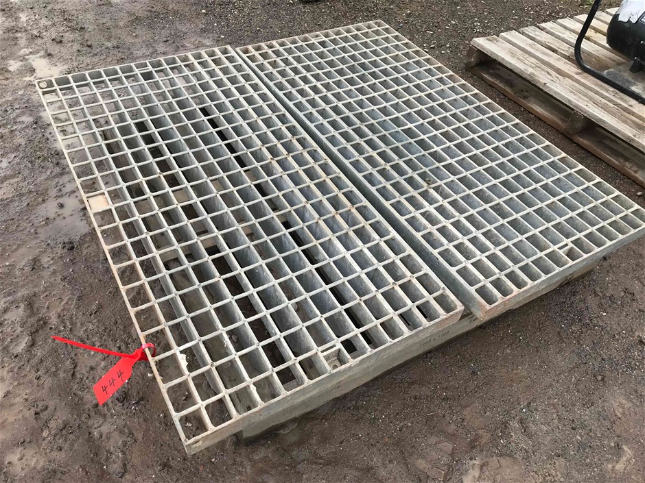 2x Galvanised Steel Crates Auction (0444-3023701) | Grays Australia