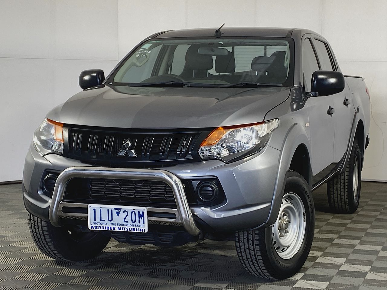 2017 Mitsubishi Triton 4X2 GLX MQ Turbo Diesel Automatic Dual Cab ...