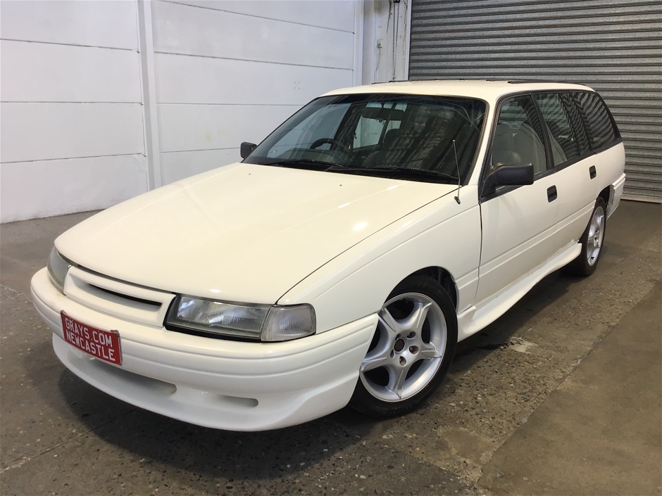 1990 Holden Commodore VN V8 5Litre Automatic Wagon Auction (0001 ...