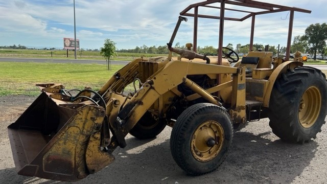 1969 Chamberlain Industrial Front End Loader Auction (0001-7042259 ...
