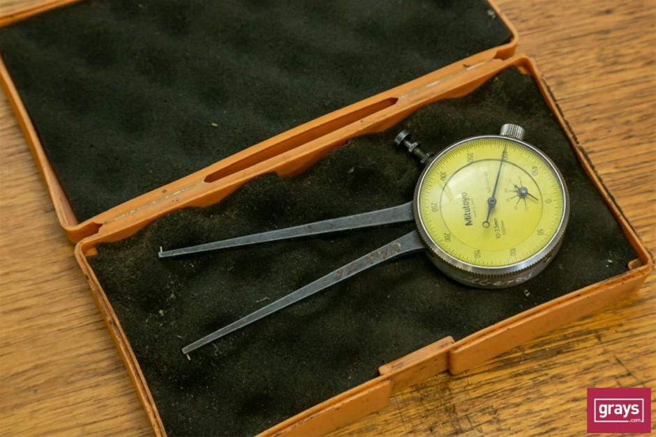 Mitutoyo Dial Internal Comparator Test Gauge in Case Auction (3196 ...