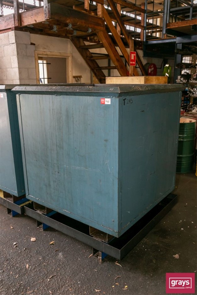 Heavy Duty Waste Swarf Steel Bin with Catch Tray Auction (0910-5050714 ...