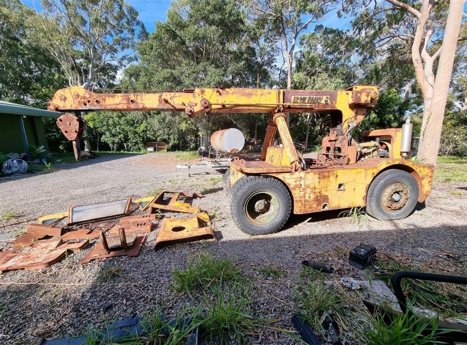 BHCC Iron Fairy 6 Yard Crane Auction (0001-7042445) | Grays Australia