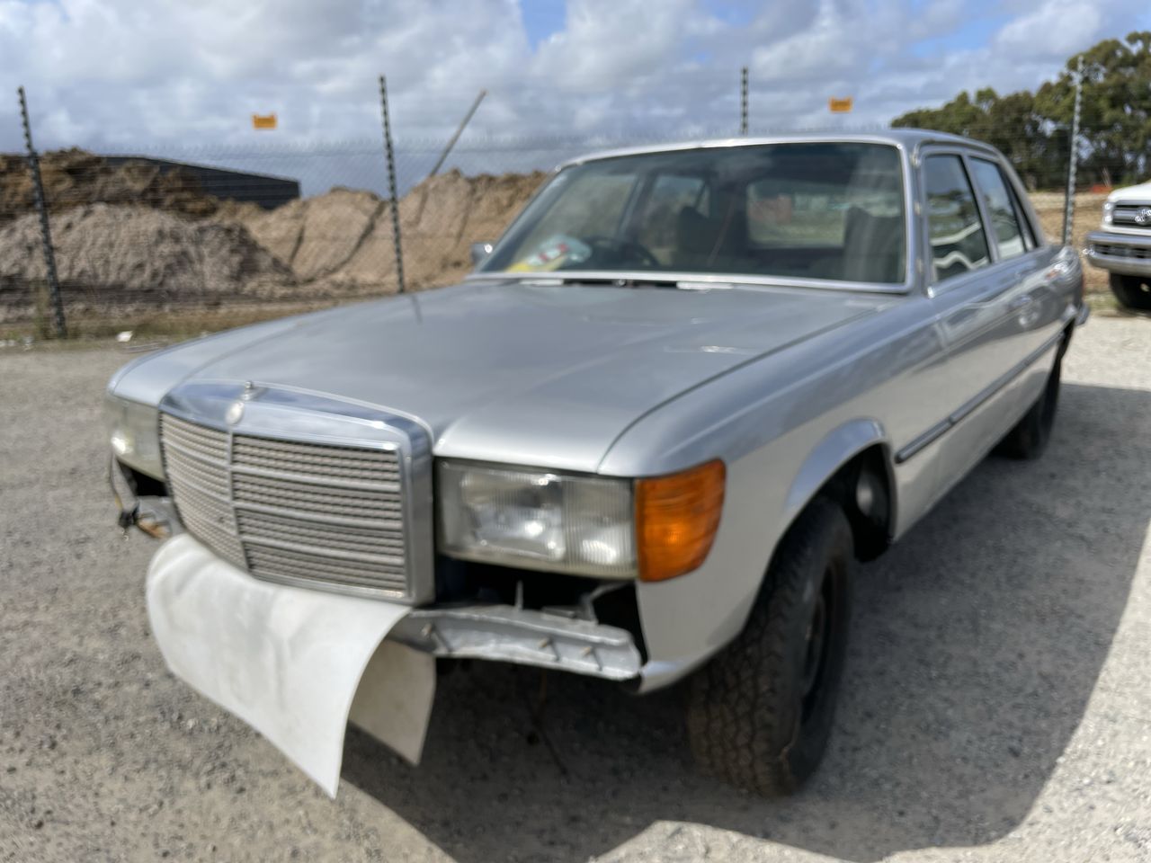 Mercedes Benz 350SE Automatic Sedan Auction (0001-20082706) | Grays ...