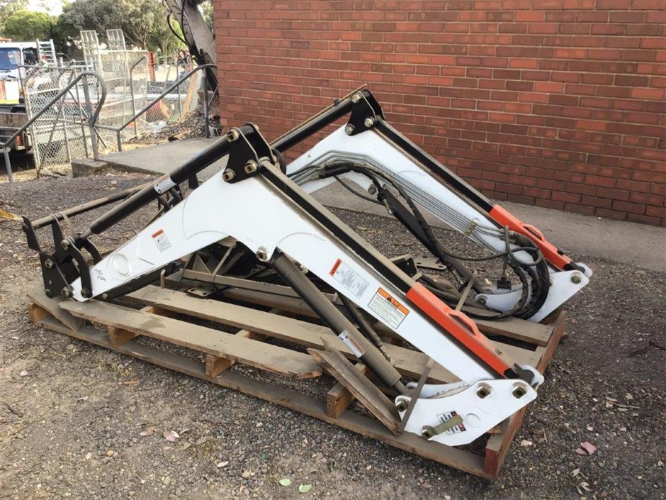 Front End Loader for CT4XX Series Tractor Auction (0065-3025424 ...