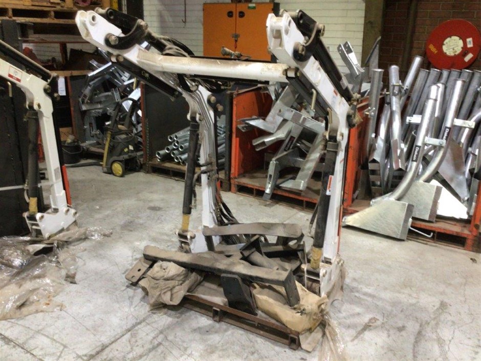 Front End Loader for CT1XX Series Tractor Auction (0073-3025424 ...