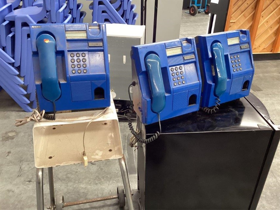 3 x Telecom Blue Phones Auction (0010-3024053) | Grays Australia