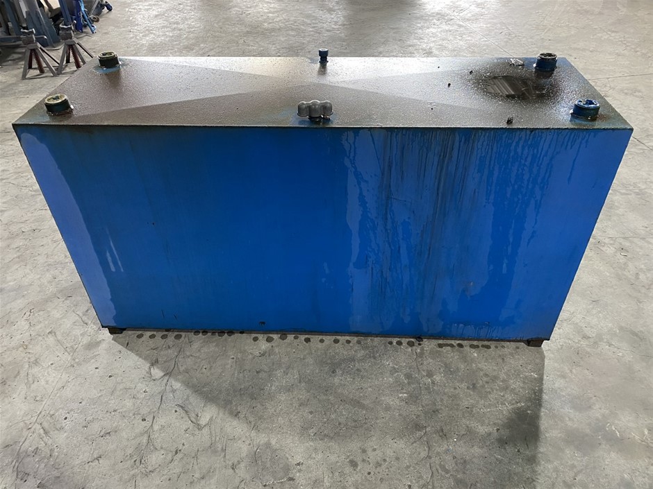 Waste Oil Storage Tank Auction (0065-7042535) | Grays Australia