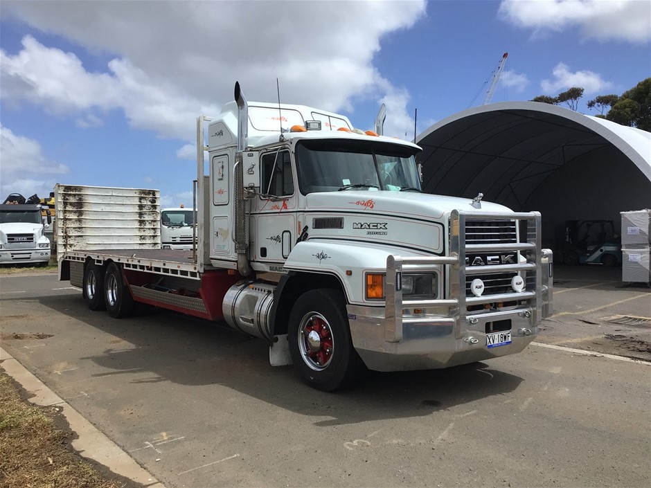 1996 Mack CHR Fleet Liner 6 x 4 Beavertail Truck Auction (0001-3024100 ...