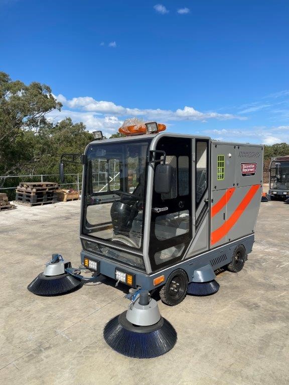 Unused 2022 Fully Enclosed Electric Ride On Sweeper Auction (0001 ...