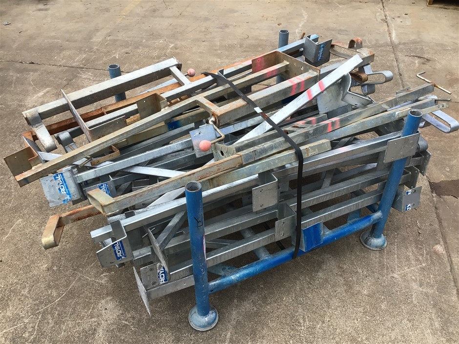Stillage Qty Safety Rail Stands Galvanised Auction (0037-7042832 ...