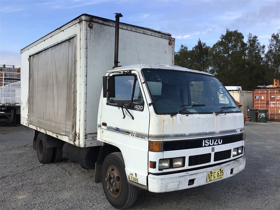 1992 Isuzu NPR 400 (4 x 2) Pantech Truck Auction (0039-5051437) | Grays Australia