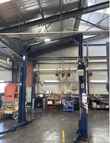 Molnar MF1705-OH-3T-AS Hoist Auction (0003-3024543) | Grays Australia