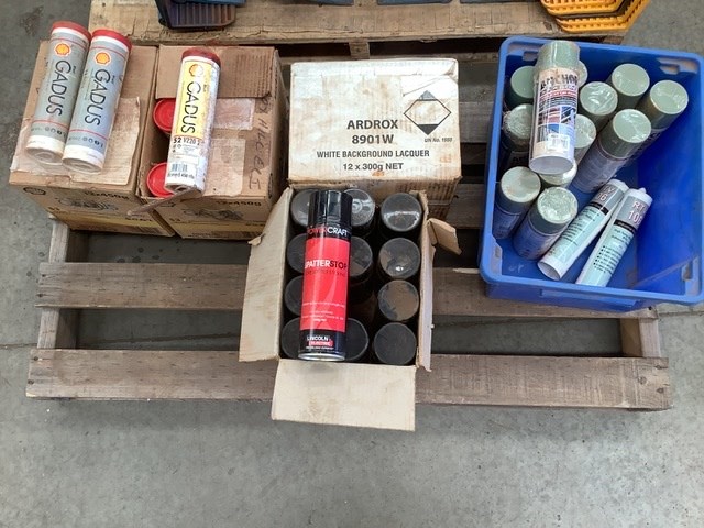 Pallet Of Assorted Workshop Consumables Auction (0120-9038902) | Grays ...
