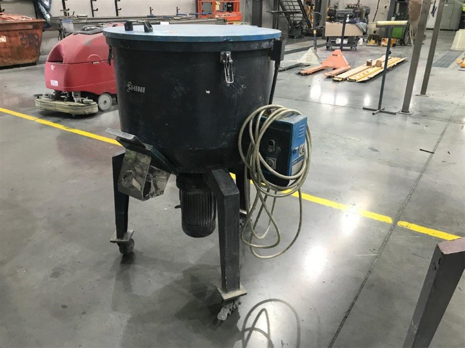1x Shini Vertical Mixer Auction (0029-3024464) | Grays Australia