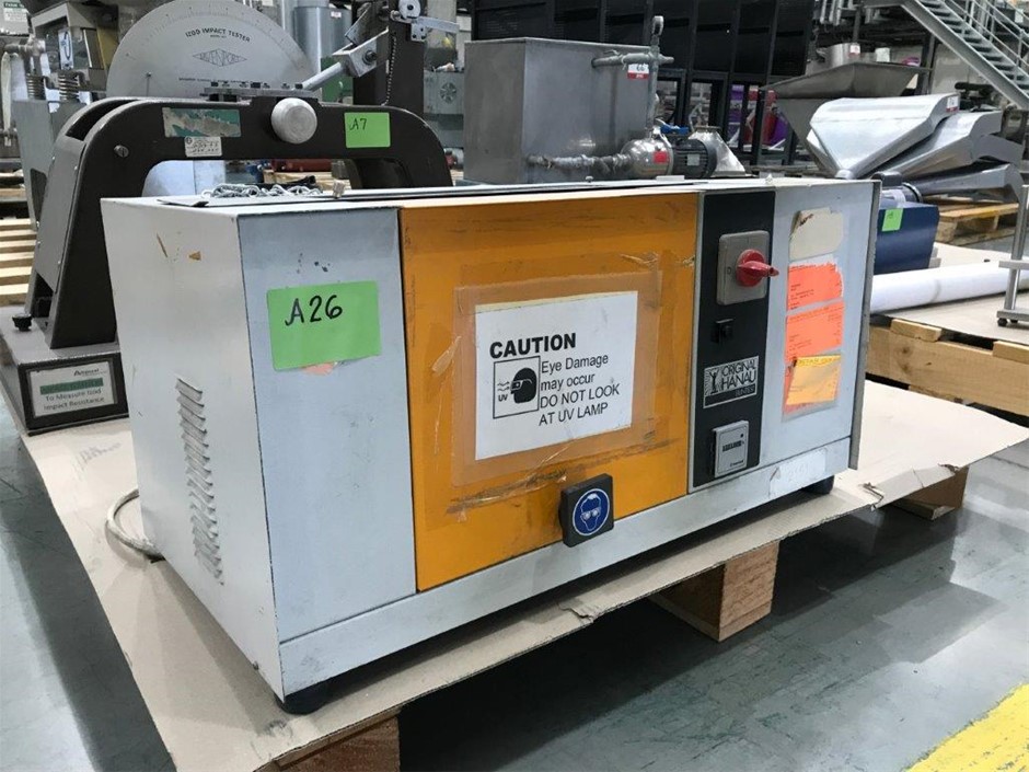 1 x Original Hanau High UV Exposure Unit Auction (0136-3024464) | Grays ...