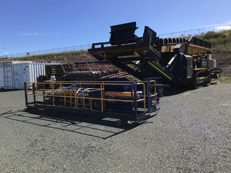 MPC 4000 Pipeline Padder / Sand Hopper Auction (0001-7043269) | Grays ...