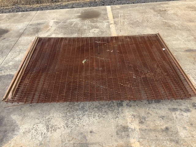 2 x Rock Screens Auction (0065-9038503) | Grays Australia