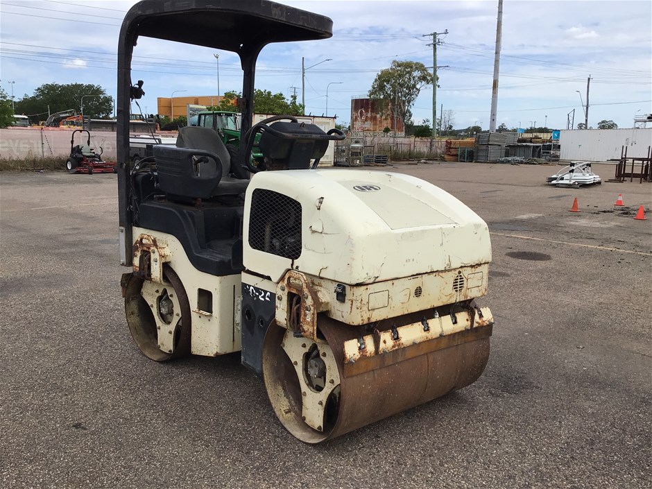 2005 INGERSOLL-RAND DD-24/28HF/30/34HF Smooth Drum Roller Auction (0001 ...