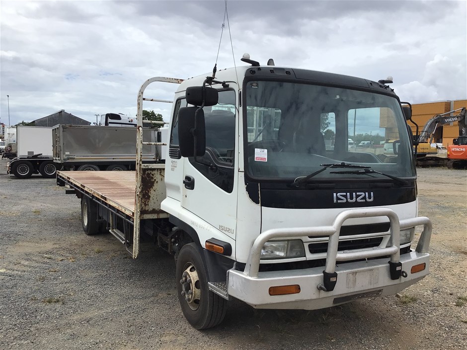 2004 Isuzu FRR 4 x 2 Tray Body Truck Auction (0014-7043113) | Grays ...