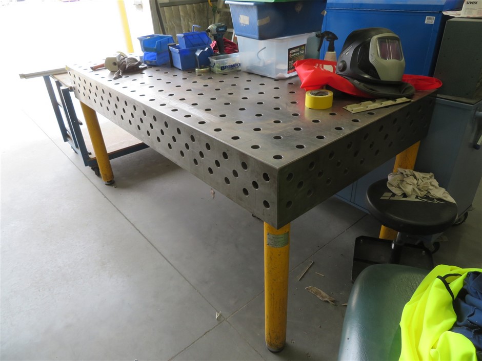Segmented plate top bench, Demmeler Auction (0018-3024420) | Grays ...