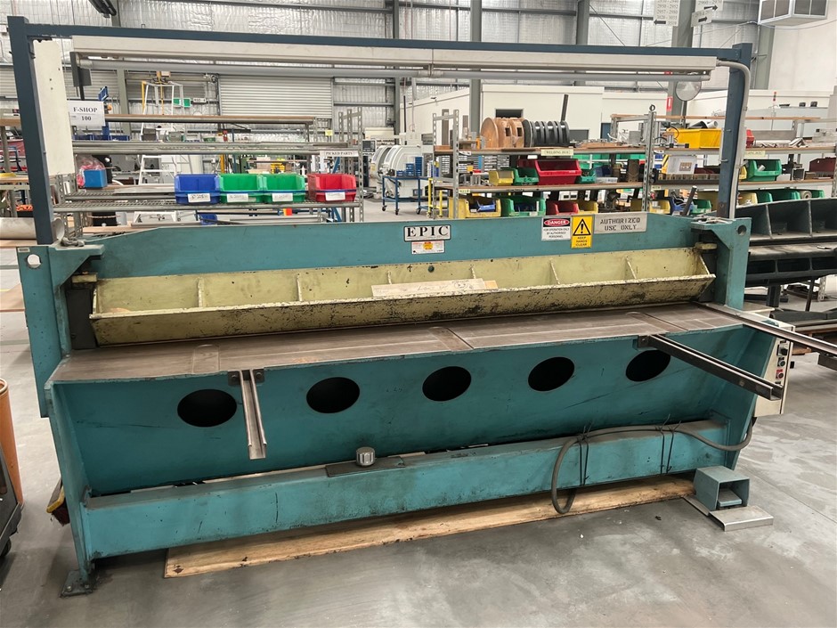 Epic Metal Guillotine Auction (0007-3024420) | Grays Australia