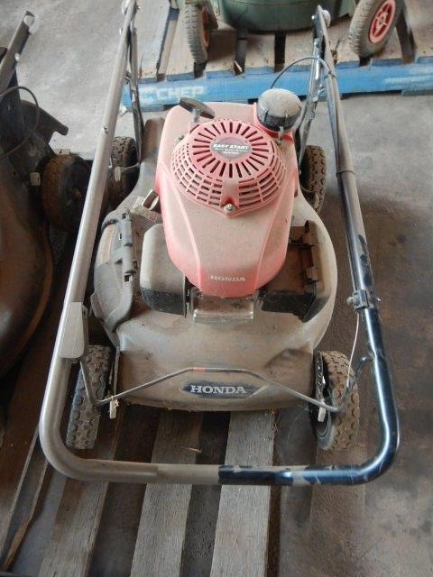 Honda Easy Start GCV160 Lawn Mower Auction (0020-8017045) | Grays Australia