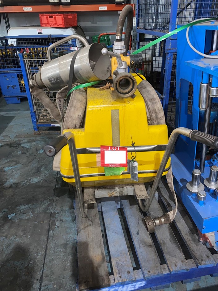 Angus Fire Mobile Foam Portable Cart Auction (0074-3024558) | Grays ...