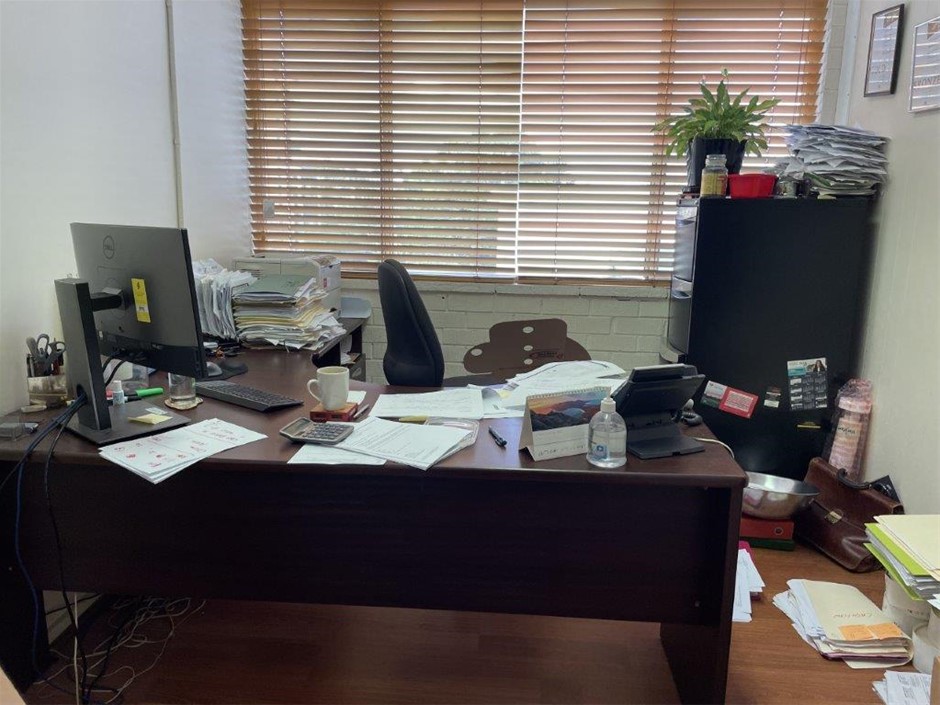 Office furniture Auction (0218-5051836) | Grays Australia