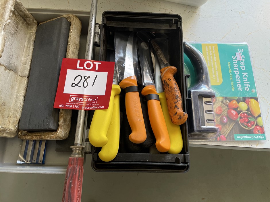 Knives and accessories Auction (0281-5051836) | Grays Australia