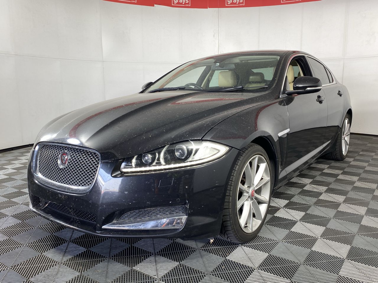 2014 Jaguar XF 2.0P PREMIUM LUXURY AT - 8 Speed Sedan (WOVR REPAIRABLE ...