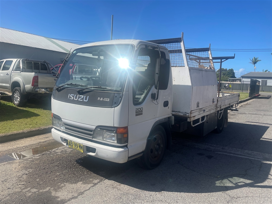 2004 Isuzu NKR 200 Truck Auction (0001-10901823) | Grays Australia