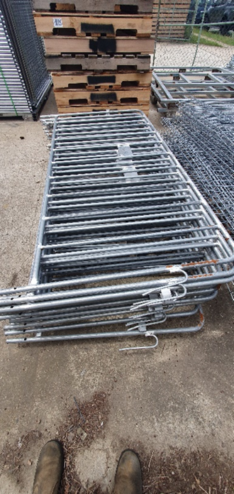 1 Pack of 19 - CCB Crowd Control Barrier Galv Panels 2100 Type 1 ...