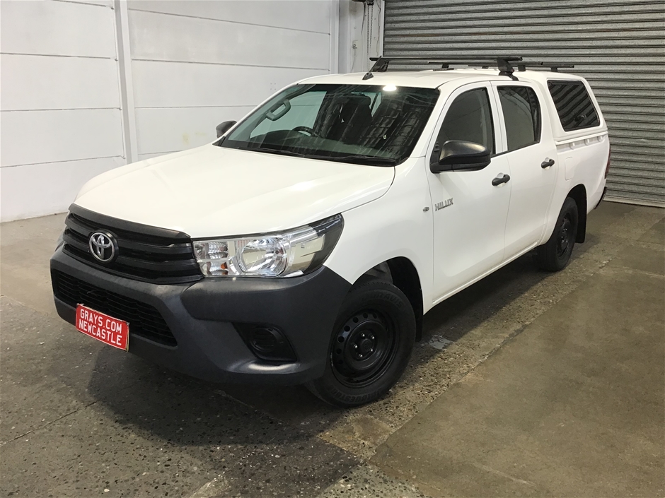 2015 Toyota Hilux 4X2 WORKMATE GUN122R Turbo Diesel Manual Dual Cab ...