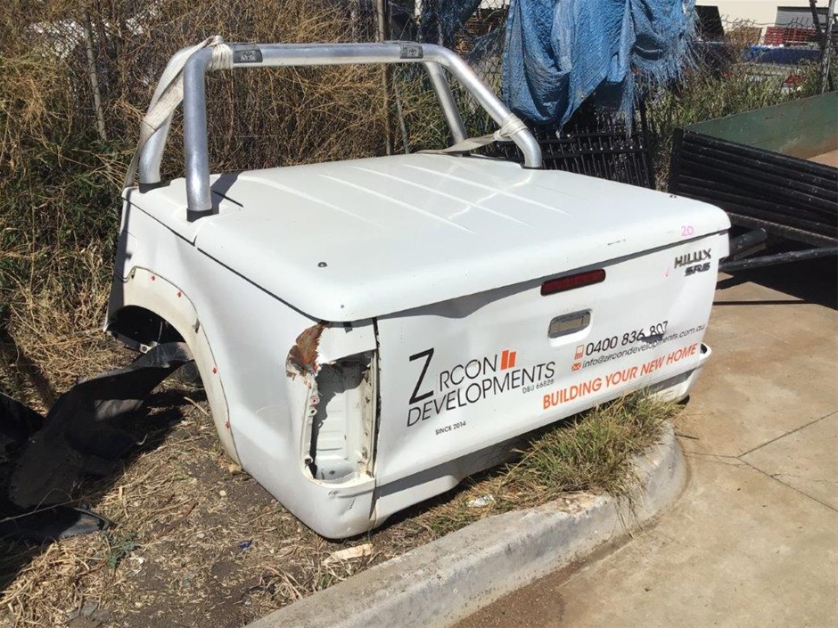 Hilux SR5 Ute Tub (Damaged) Auction (0020-3024852) | Grays Australia