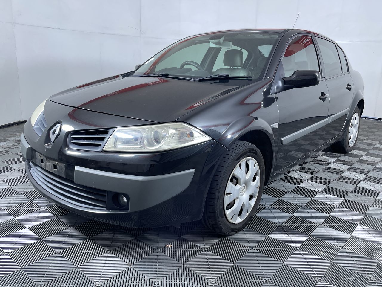 2008 Renault Megane Expression Automatic Sedan Auction (0001-50502399 ...