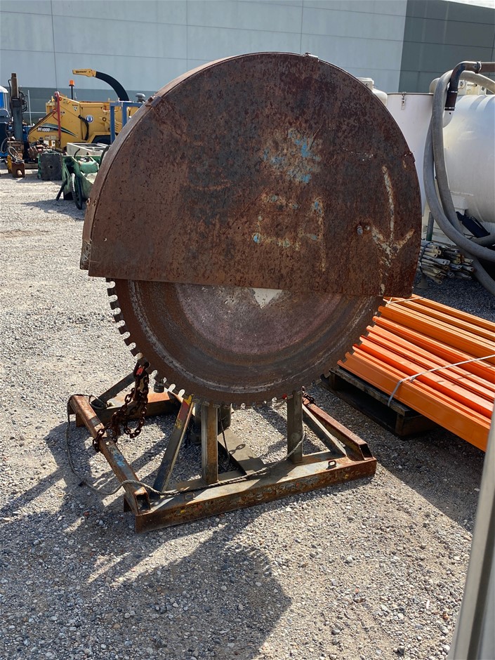 Hydraulic Rock Saw with Metal Stand Auction (0021-5052667) | Grays ...