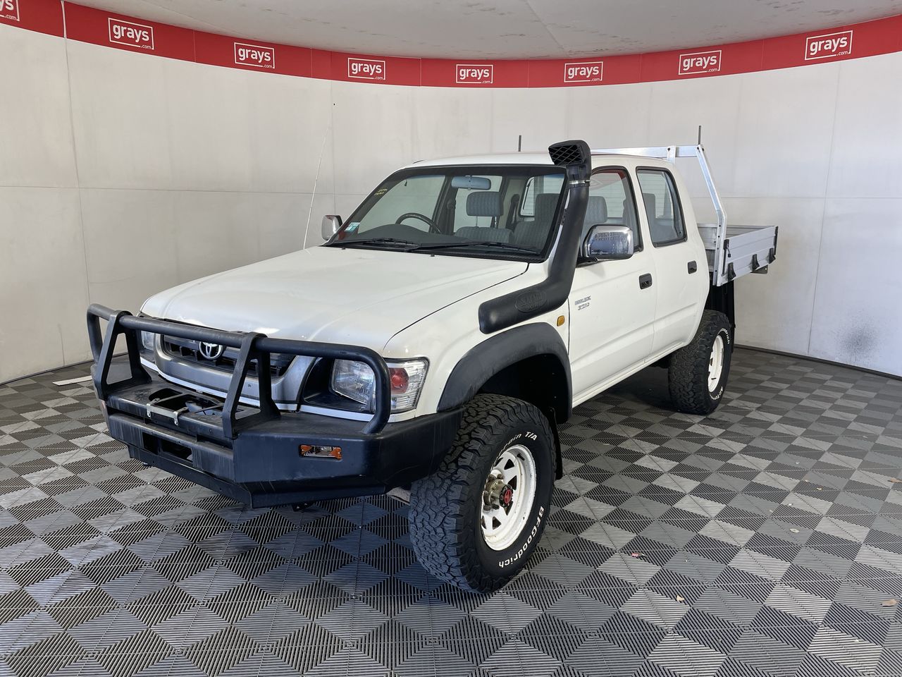 2004 Toyota Hilux (4x4) Turbo Diesel Manual Dual Cab Auction (0001 ...