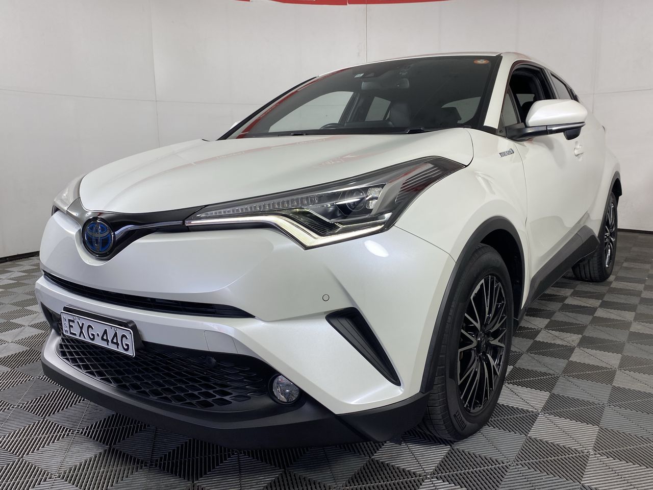 2016 Toyota CH-R HYBRID G-Package Automatic SUV Auction (0001-60020381 ...