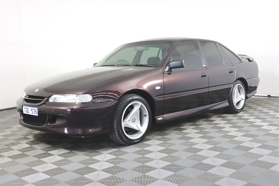 1996 Holden Commodore HSV Clubsport VS Manual Sedan Auction (0001 ...
