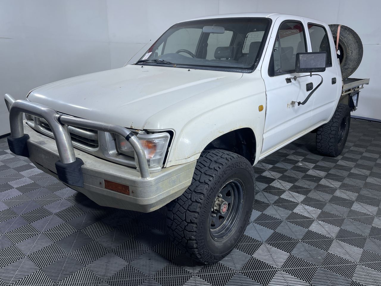 1997 Toyota Hilux (4x4) Manual Dual Cab Auction (0001-50702605) | Grays ...