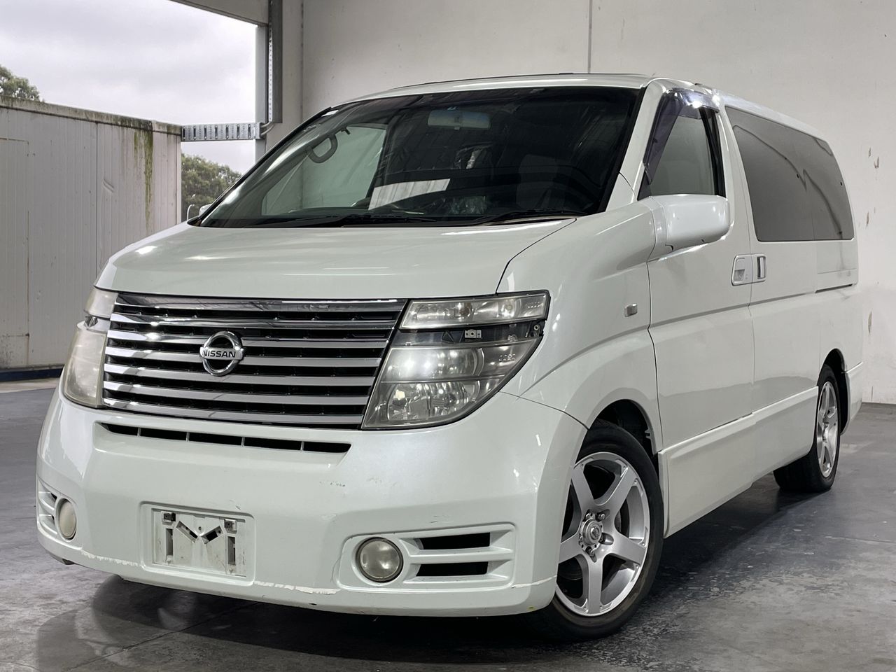 2013 Nissan Elgrand Import Automatic 8 Seats Van Auction (0001-20076687 ...
