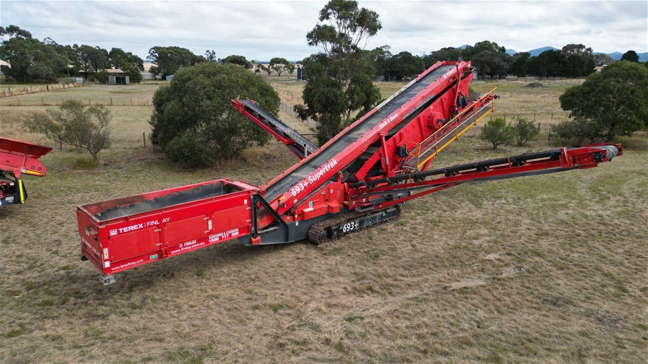 2019 Terex Finlay 693 + Supertrak Screener, 2 Deck Horizontal Screen ...