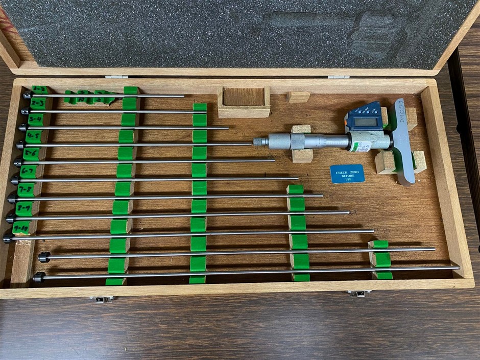 Mitutoyo DMC4 - 12"DM Depth Gauge Set Auction (0459-3025023) | Grays ...