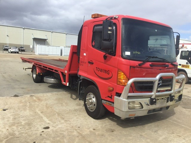 2005 HINO X 4 x 2 Tilt Tray Truck Auction (0001-9040815) | Grays Australia